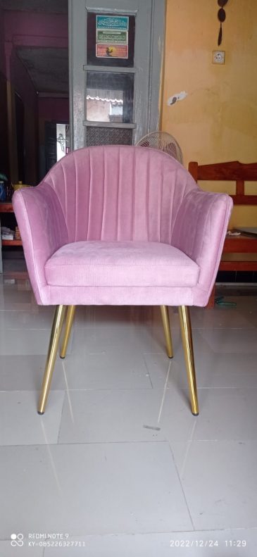 KURSI RIAS KR-001 – Sofaku Kursi Rias MakeUp – Kursi Makan Kafe Resto ...